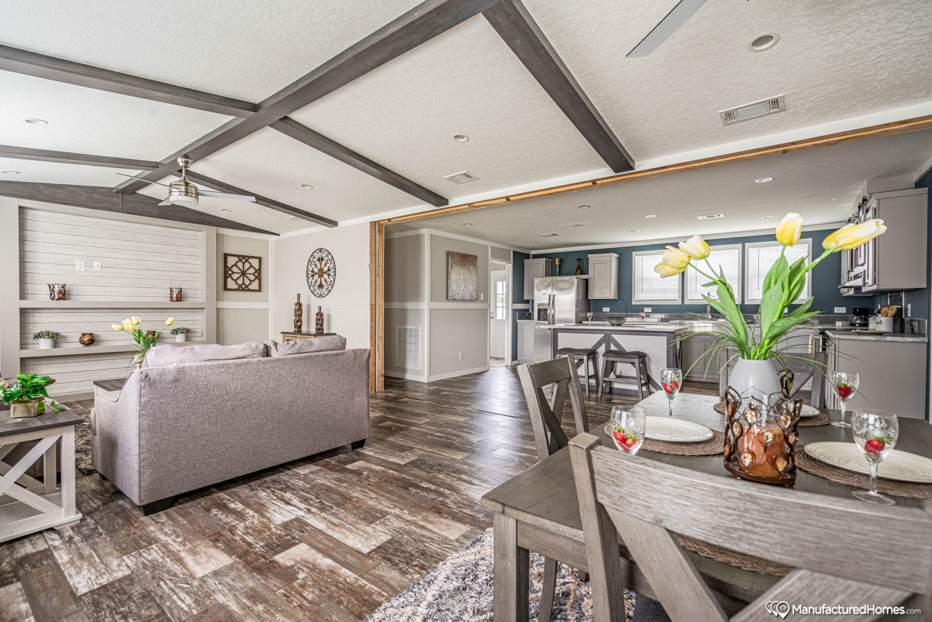 Brave Series The Chipper 3260448BRV - C & G Mobile Homes